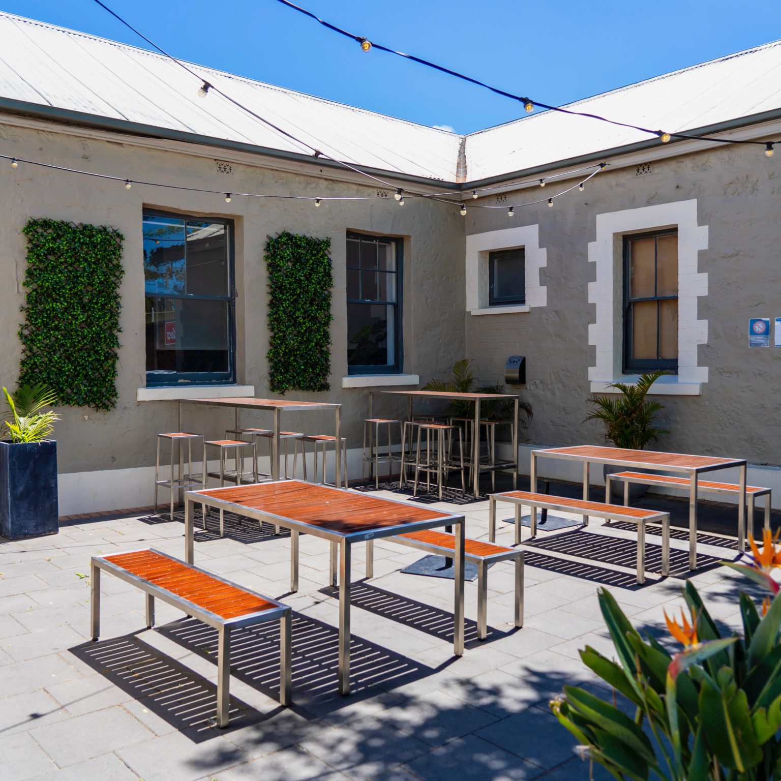 Contact - The Woolshed Inn